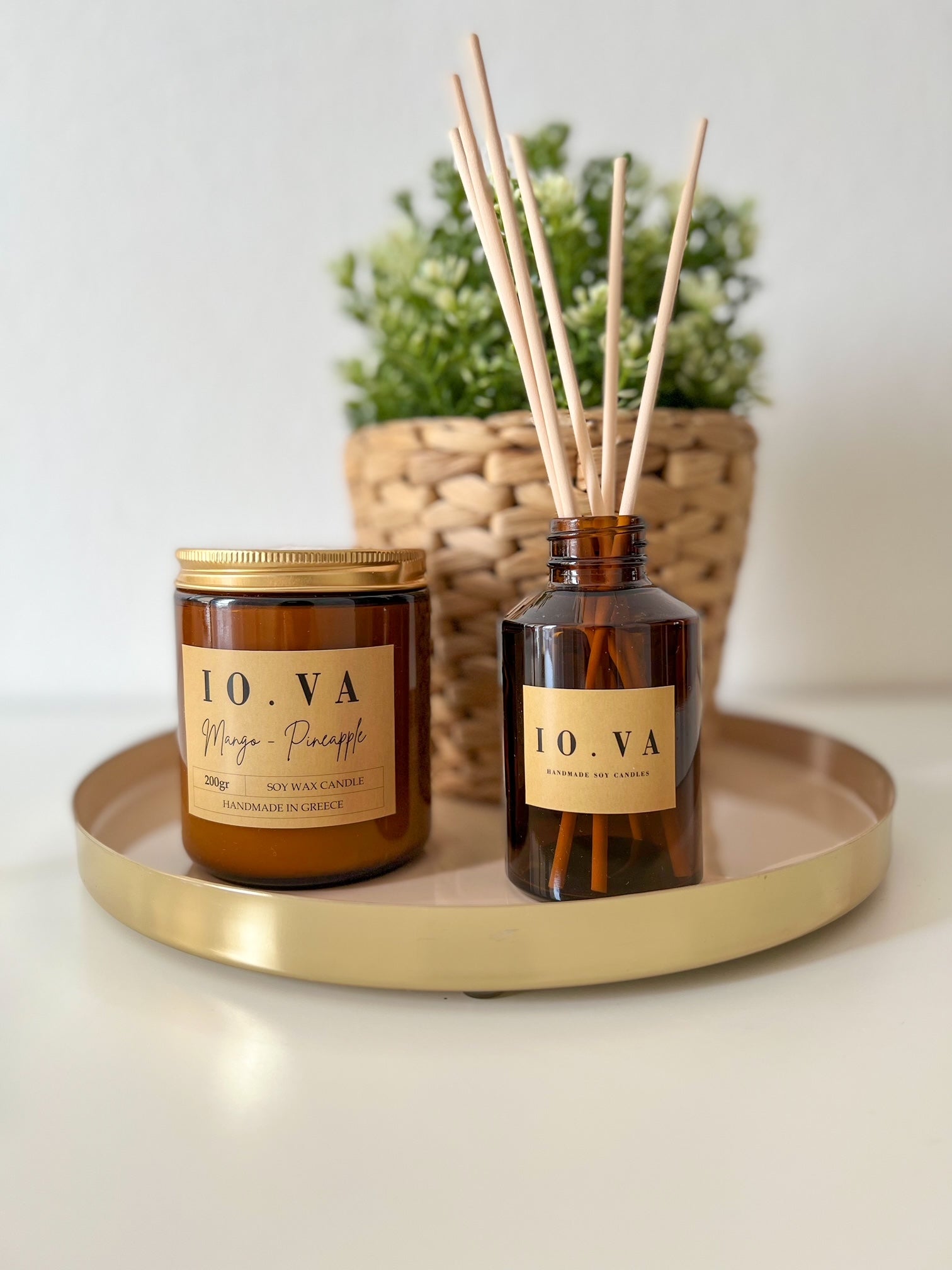 Κεριά IO.VA Soy Candles | Χειροποίητα Αρωματικά Κεριά – IO.VA CANDLES